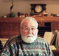 James Dolliver, 1924-2004: High-court justice helped guide state with ...