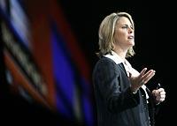Microsoft executive wins praise from partners | The Seattle Times